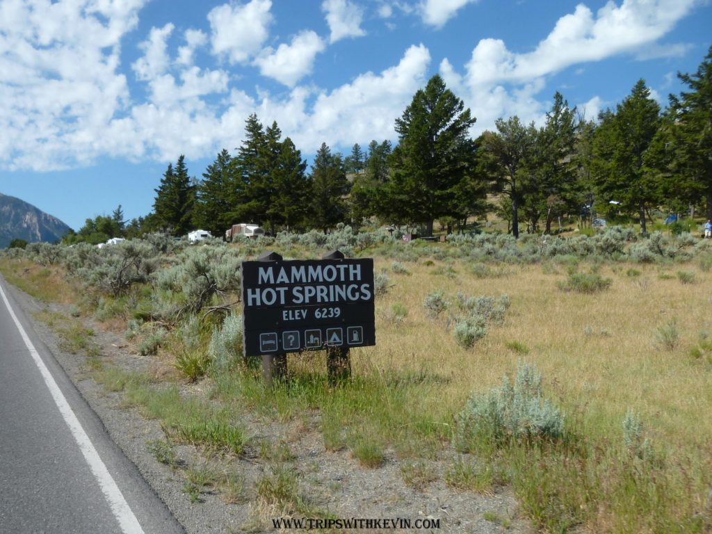 Mammoth-Hot-Springs-Sign-1024x768.jpg